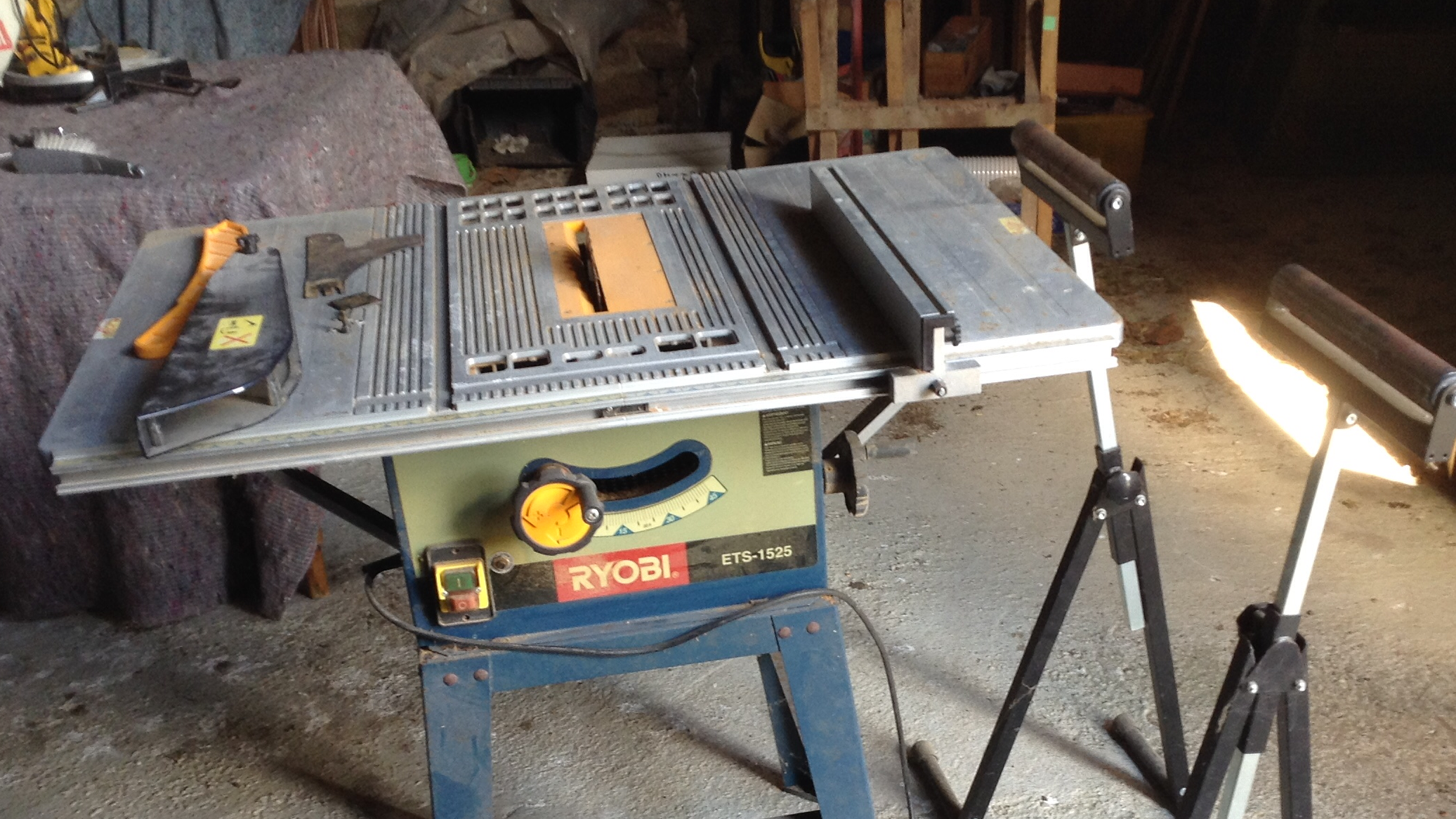 Ryobi Table saw and chop saw - General - Classifieds - Normandy - Angloinfo